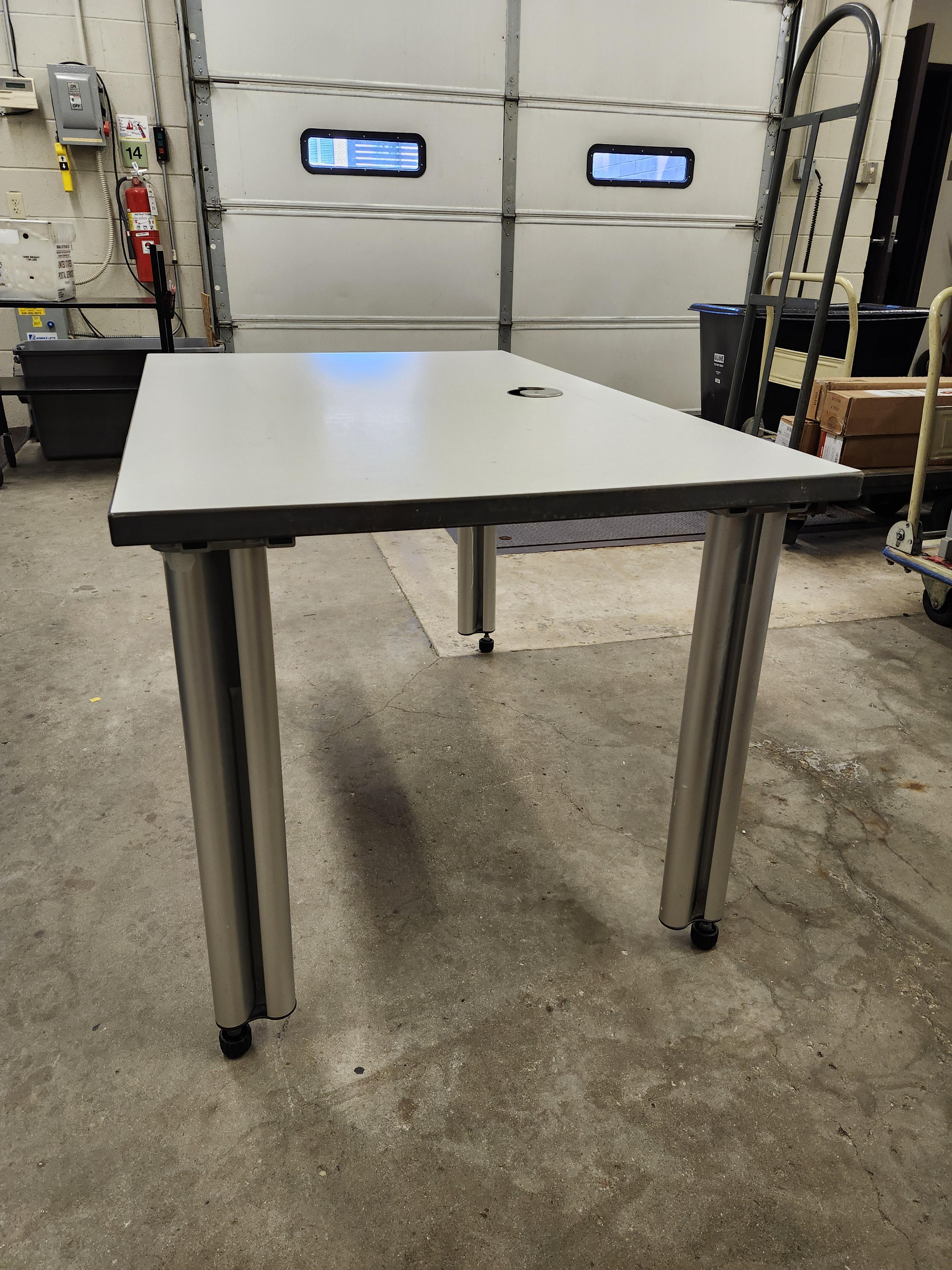 Computer Tables | Reaching Across Illinois Library System