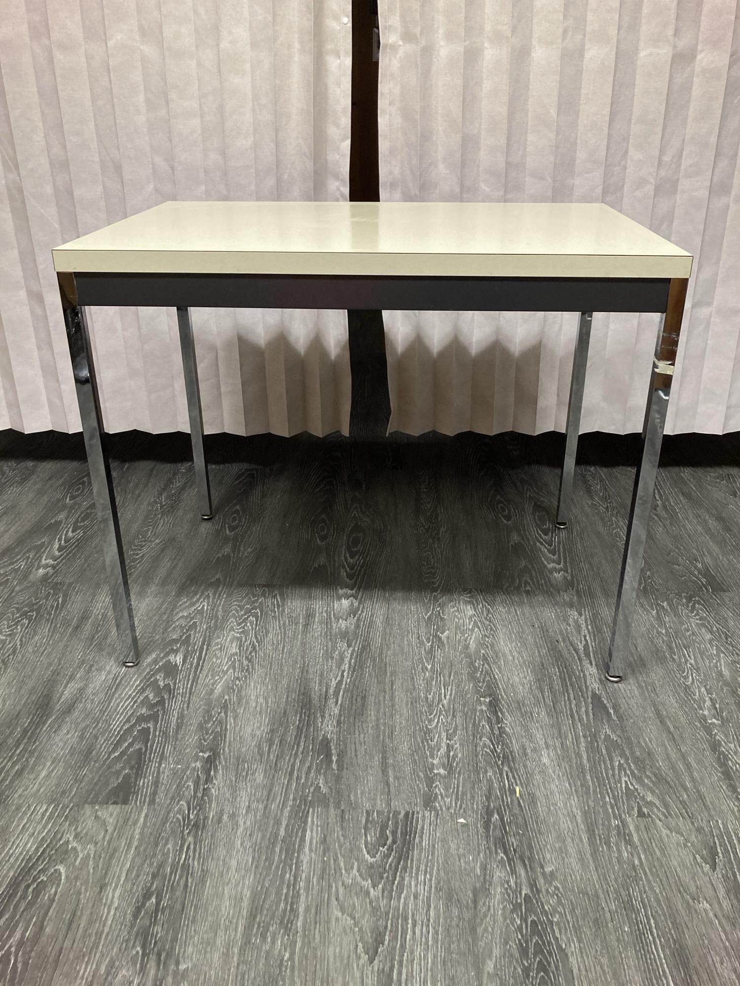 Rectangle Tables (2) | Reaching Across Illinois Library System