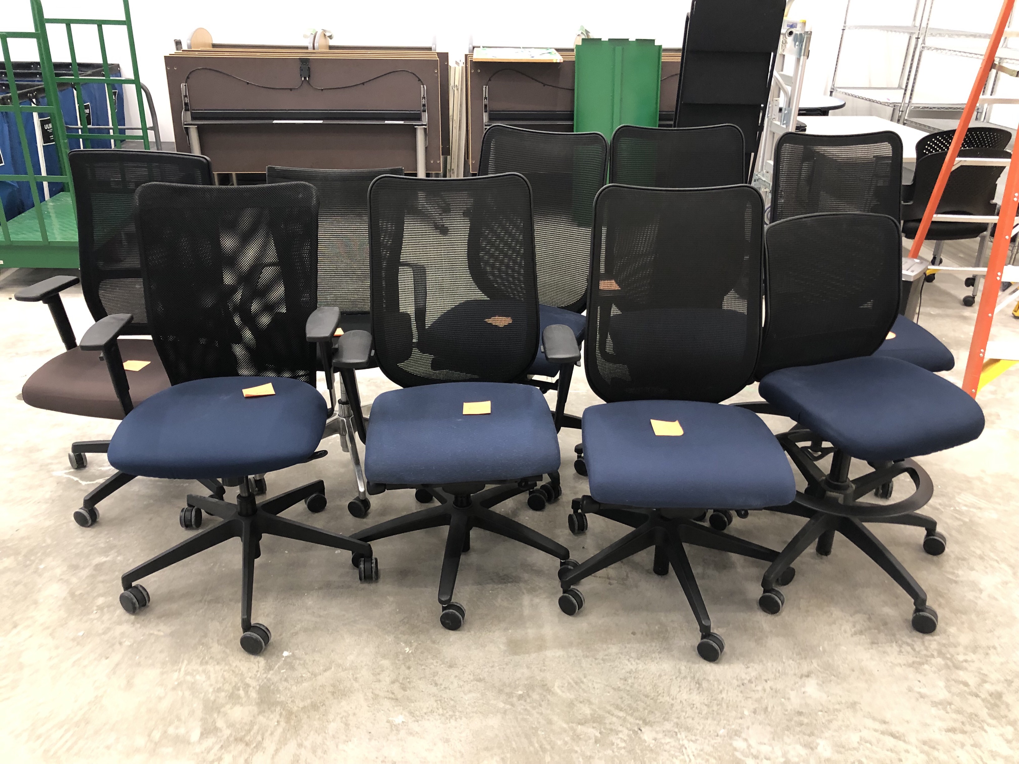 Office Desk Chairs (9 Chairs) | Reaching Across Illinois Library System