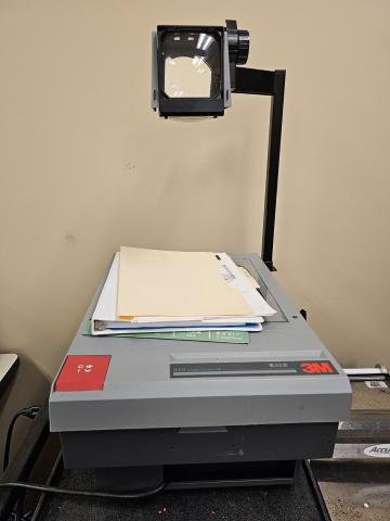 Overhead Projector | Reaching Across Illinois Library System